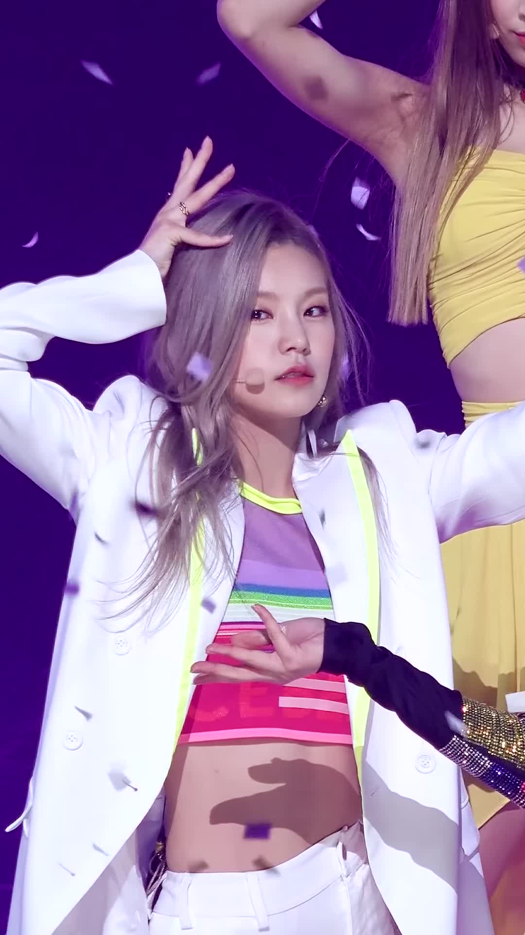 ITZY - Yeji | Scrolller