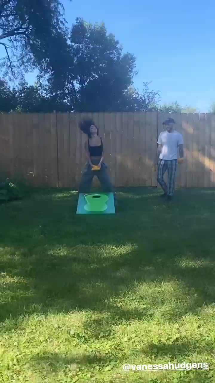 bean bag bounce | Scrolller