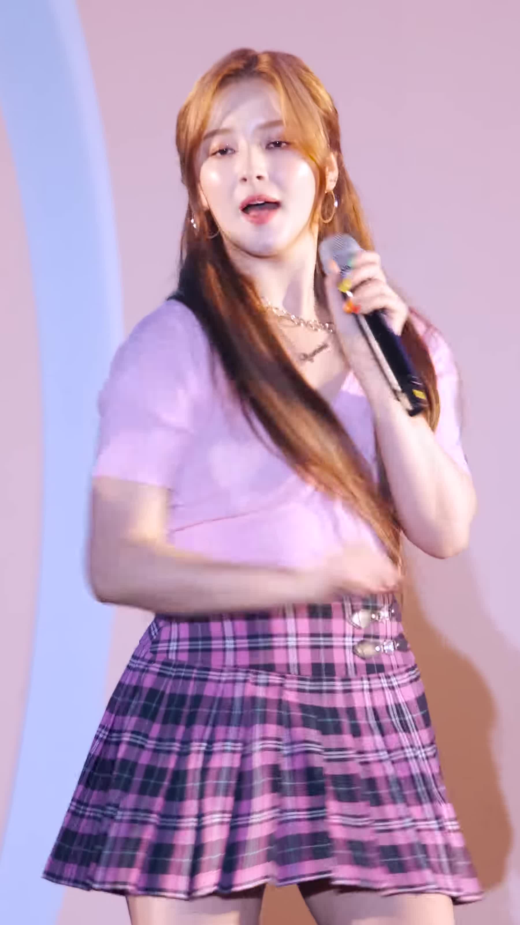 Momoland - Nancy | Scrolller