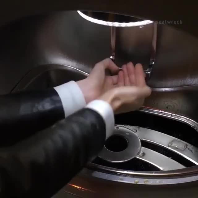 Dispenser | Scrolller