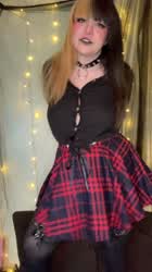 The easiest way to get naked | Scrolller