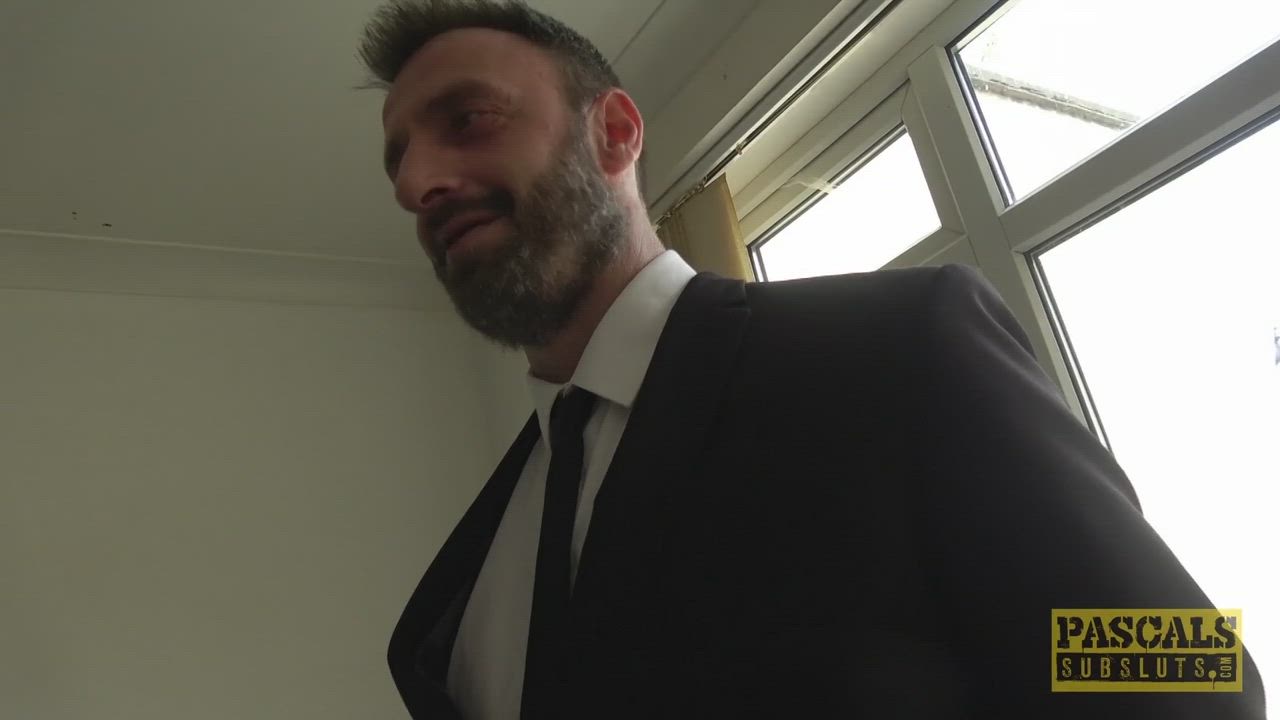 Laura Louise is a chubby slut who loves to be fucked roughly | Scrolller