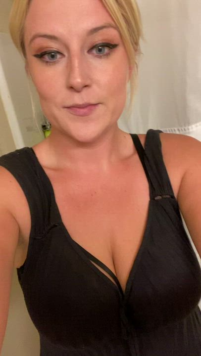 Am I your type of milf? | Scrolller