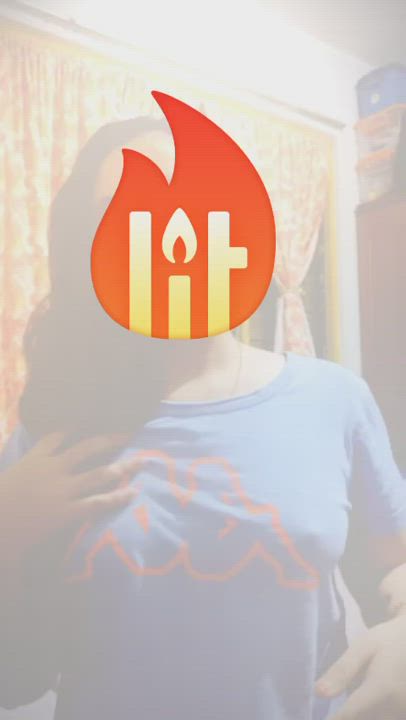 How many of you guys love to have a gf like this? | Scrolller