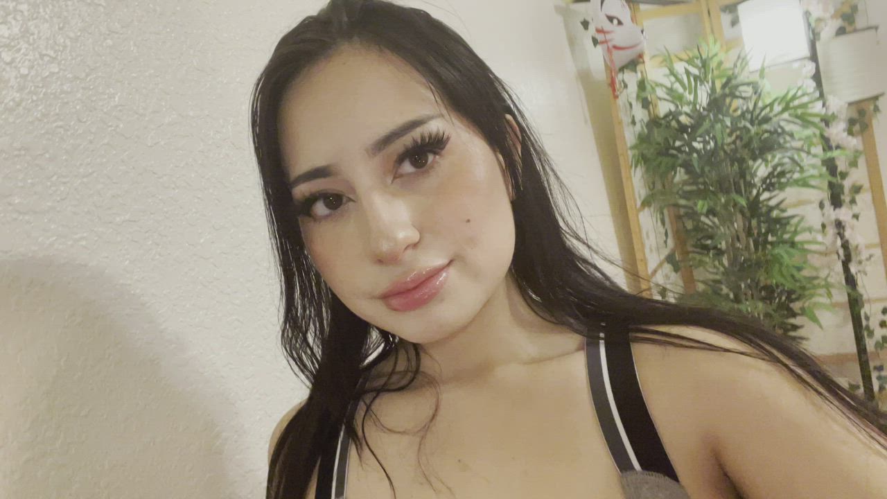 Cinco, but she's a ten! | Scrolller