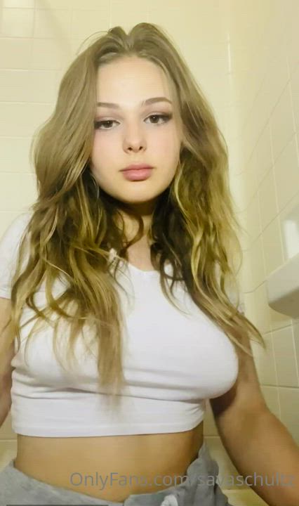 Sava is so pretty link ⬇️📸📁 | Scrolller