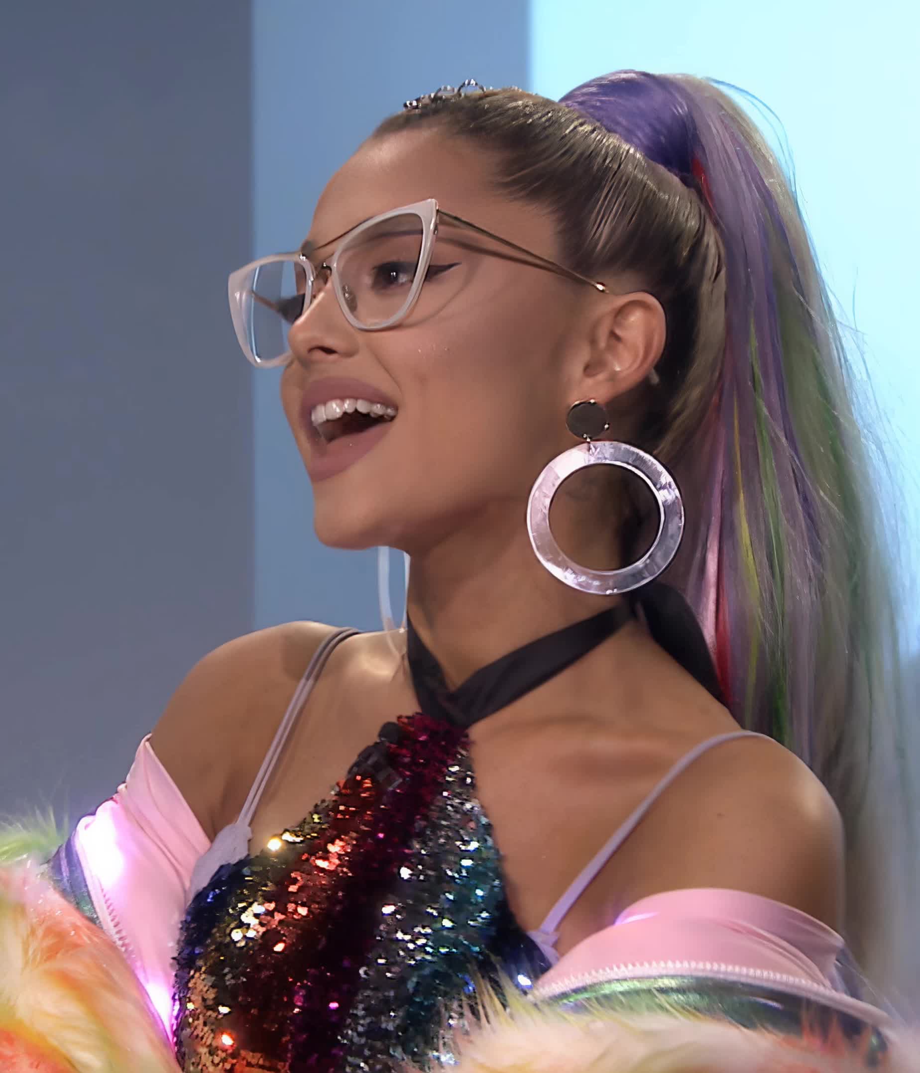 Imagine what she can do with her mouth... 😍 | Scrolller