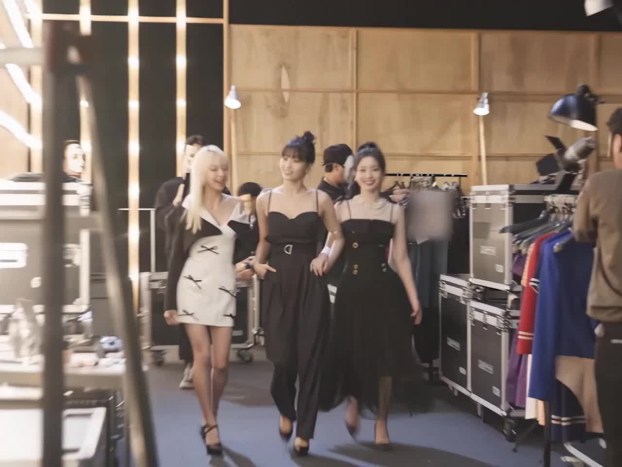 Chaeyoung, Momo and Dahyun are so elegant | Scrolller