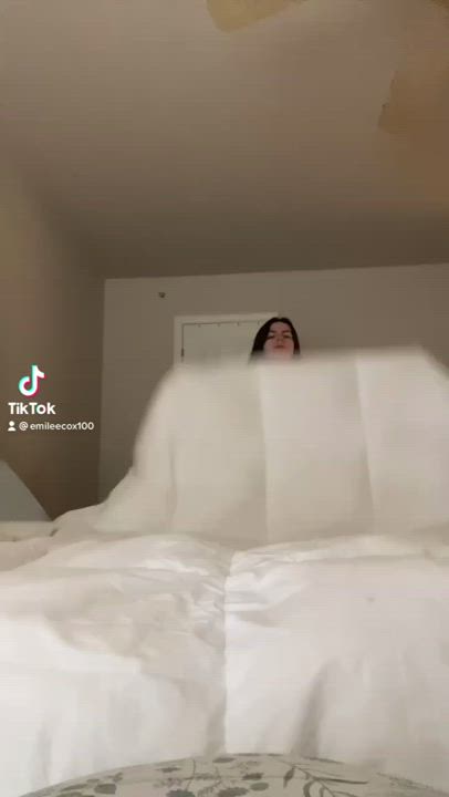 Just some spring cleaning🥰 could I be your sexy maid? | Scrolller