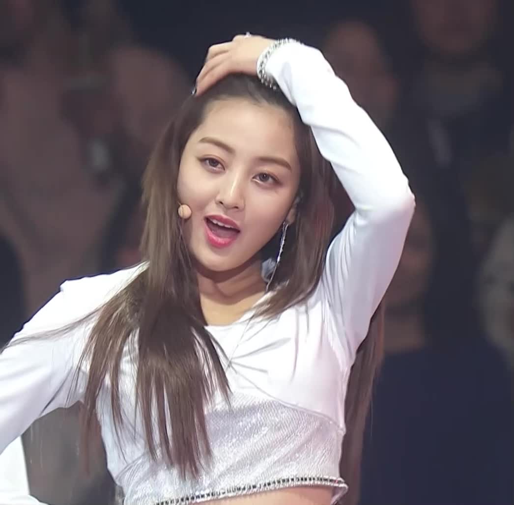 Stunning Jihyo | Scrolller