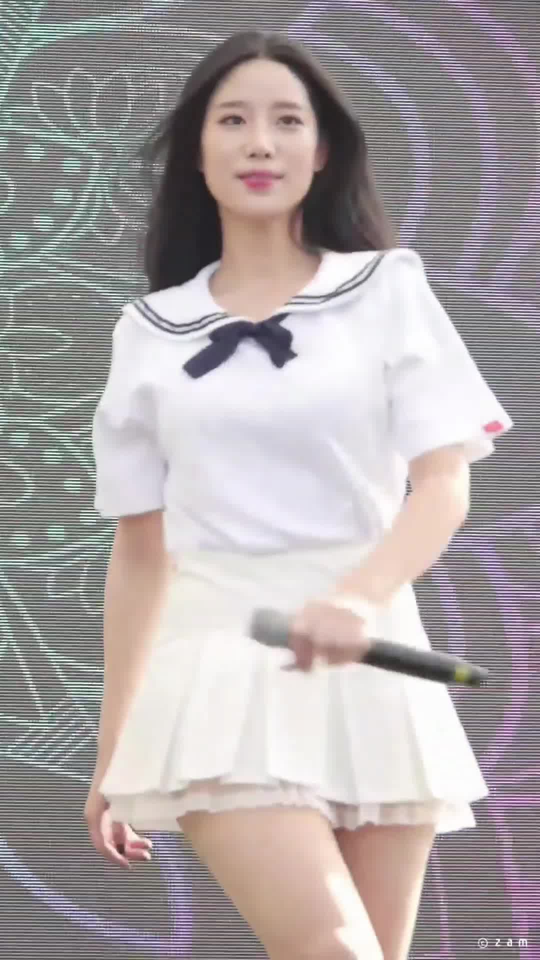 Berry Good - Johyun | Scrolller