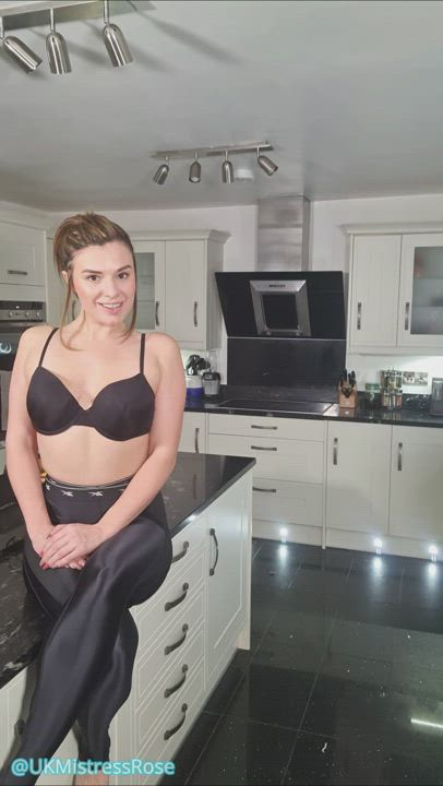 Just thought id post a polite but naughty introduction xx | Scrolller