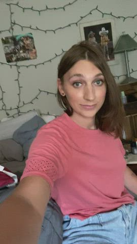 Is my cock noticeable in these shorts? | Scrolller