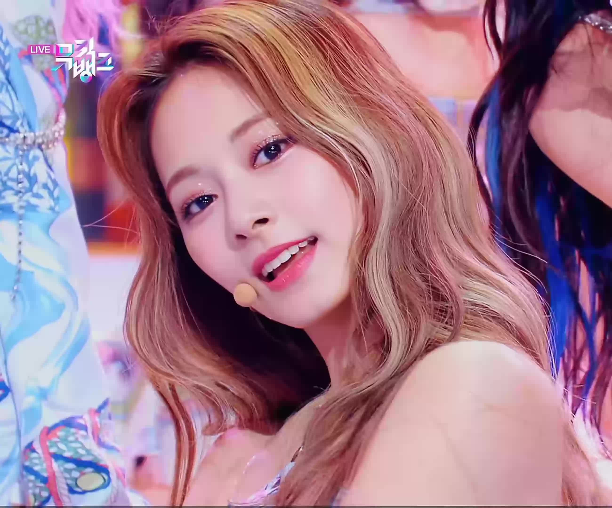 210611 - Tzuyu Ending Fairy | Scrolller