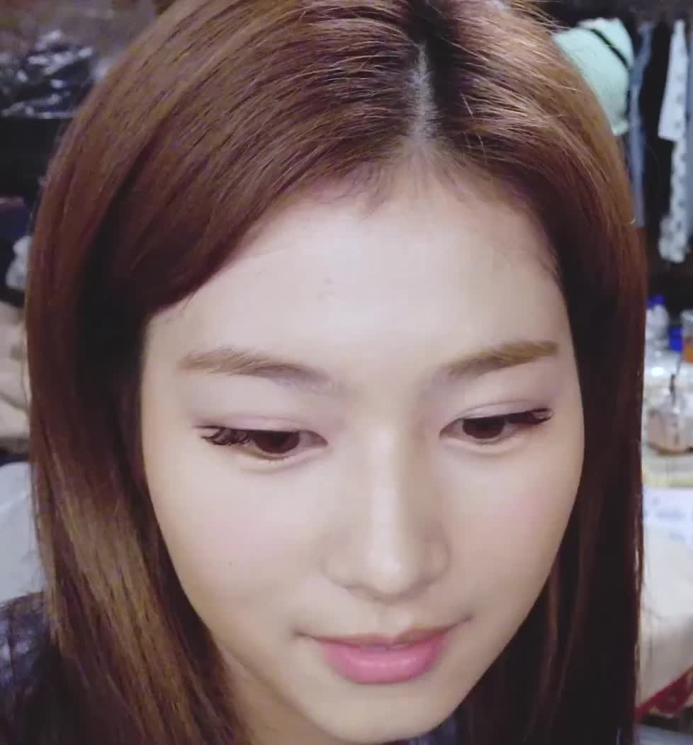 Really close | Scrolller