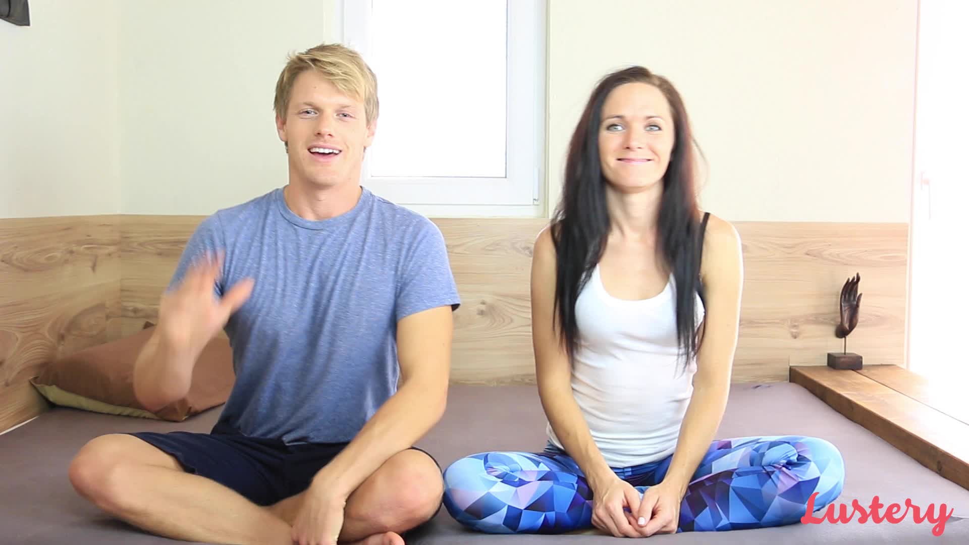 An introduction to Bruce & Nicole | Scrolller