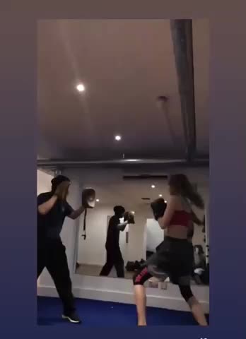 Love her boxing routine | Scrolller