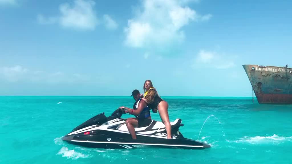 jiggling on a jet ski | Scrolller