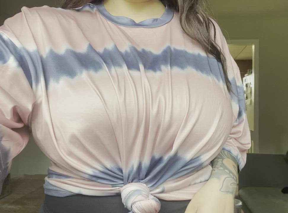 36H titty drop | Scrolller