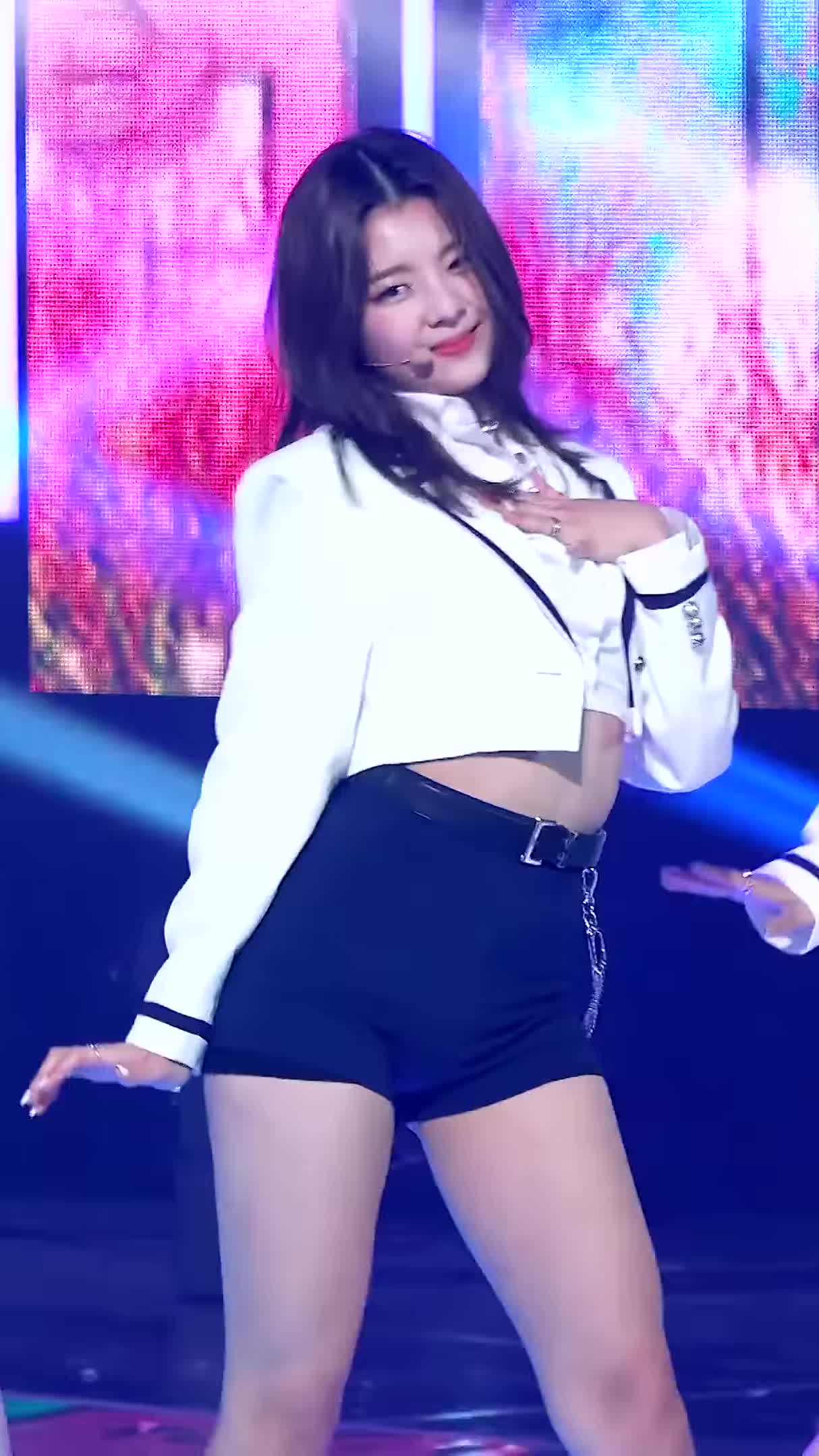 ITZY - Lia Jiggles | Scrolller