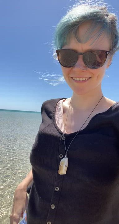 Catch me outside flashing | Scrolller