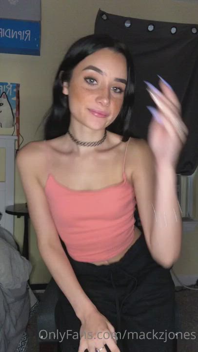 Mackenzie Jones Boobs Massage | Scrolller