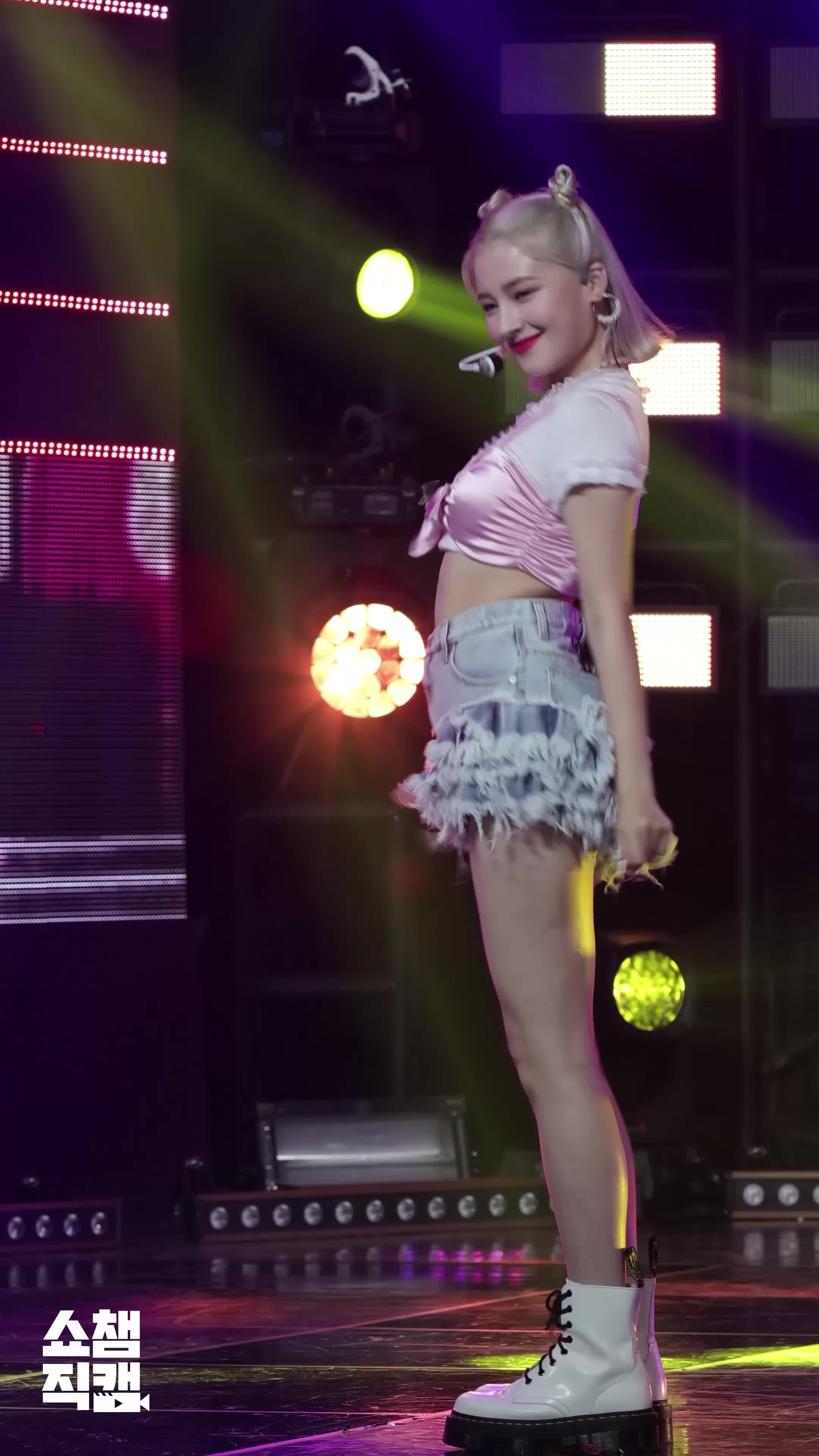 Momoland - Nancy | Scrolller