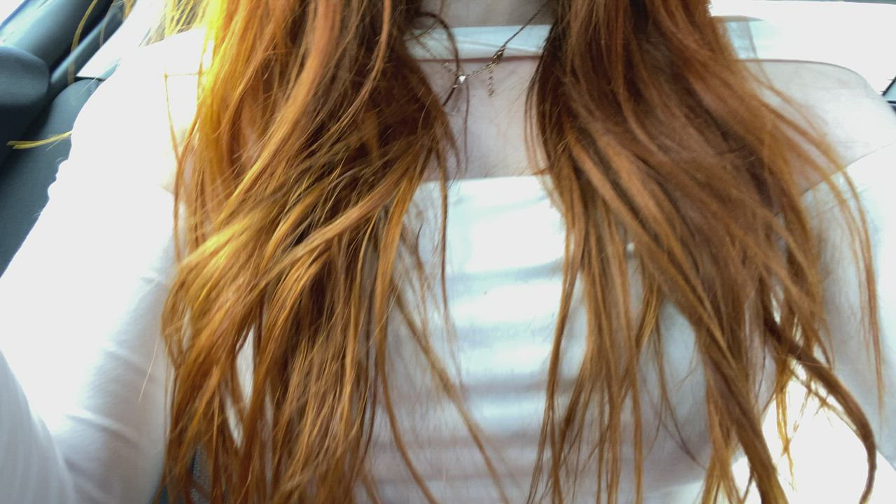 Bursting out in the back seat | Scrolller