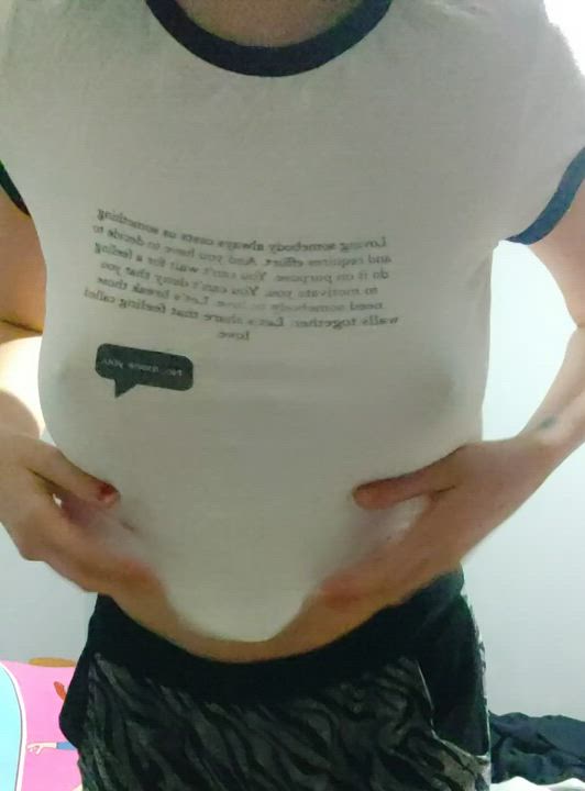 Huge But Elastic Tittydrop Scrolller