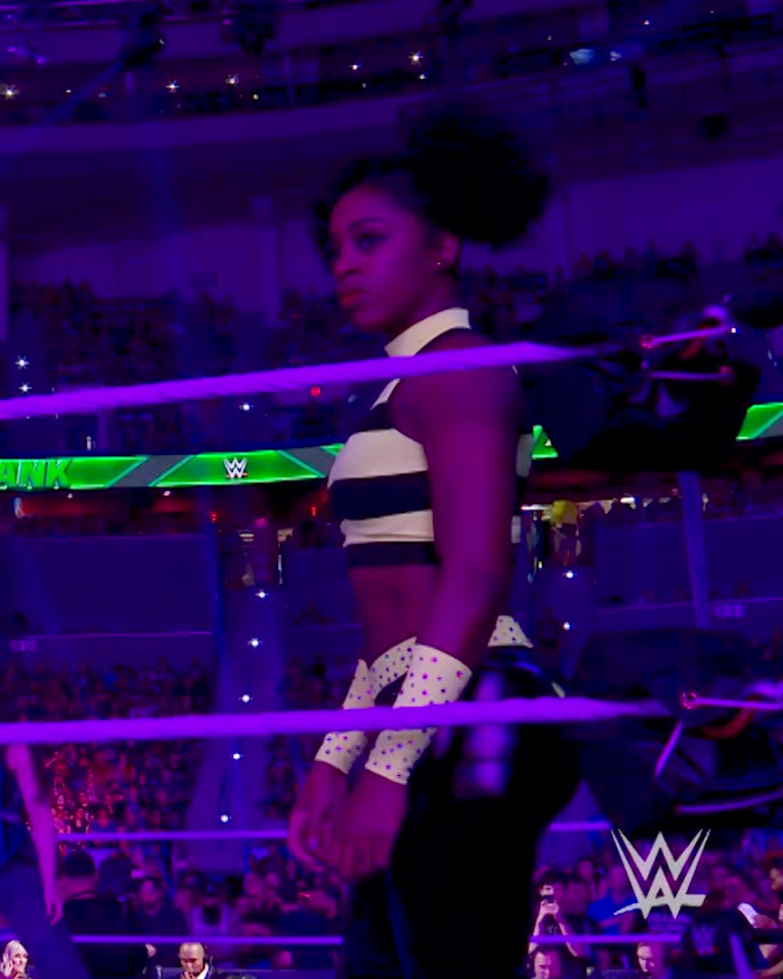 Naomi Bumblebee | Scrolller