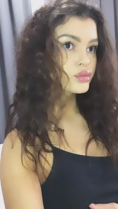 [Polish teen] Should I take that top off? 😏 | Scrolller