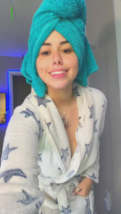 fresh out of the shower!! | Scrolller