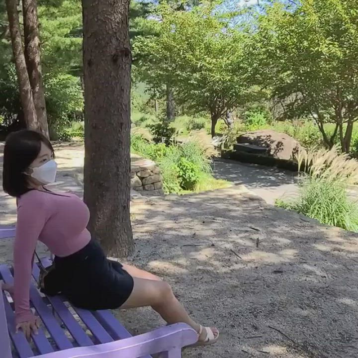 Heavy chest | Scrolller