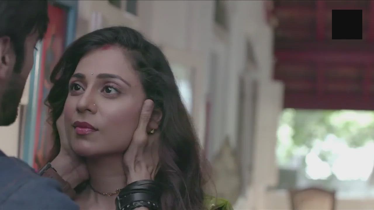 Saba Saudagar | Scrolller