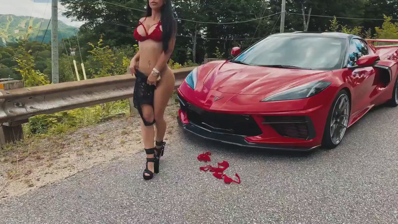 Roadside Hottie Miss Lexa | Scrolller