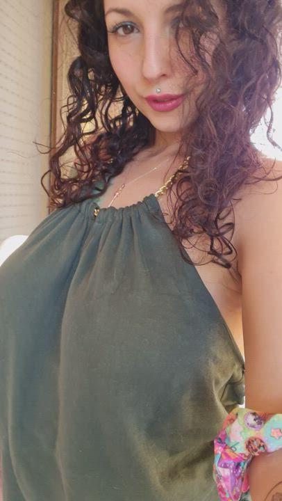 Do you want to squeeze them? (OC) | Scrolller