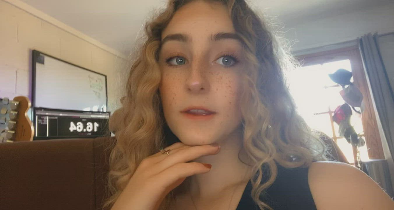 I’ll be your little bunny | Scrolller