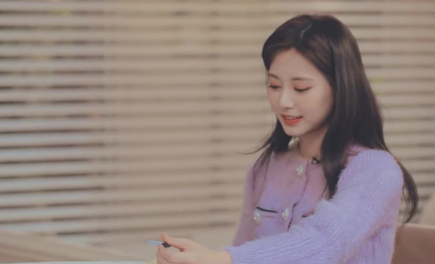 Tzuyu cutely whines that her drawing looks like a baby. | Scrolller