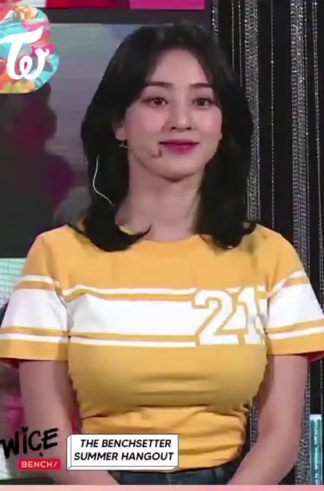 TWICE - Jihyo | Scrolller