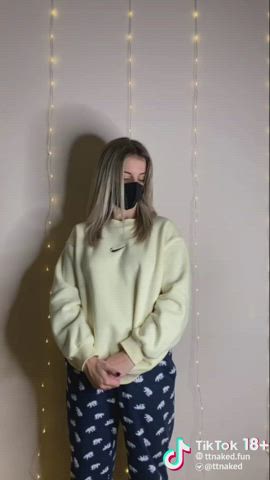 Make your choice | Scrolller