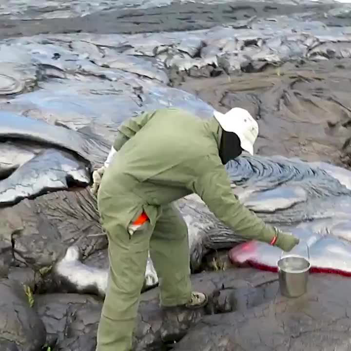 Harvesting lava | Scrolller