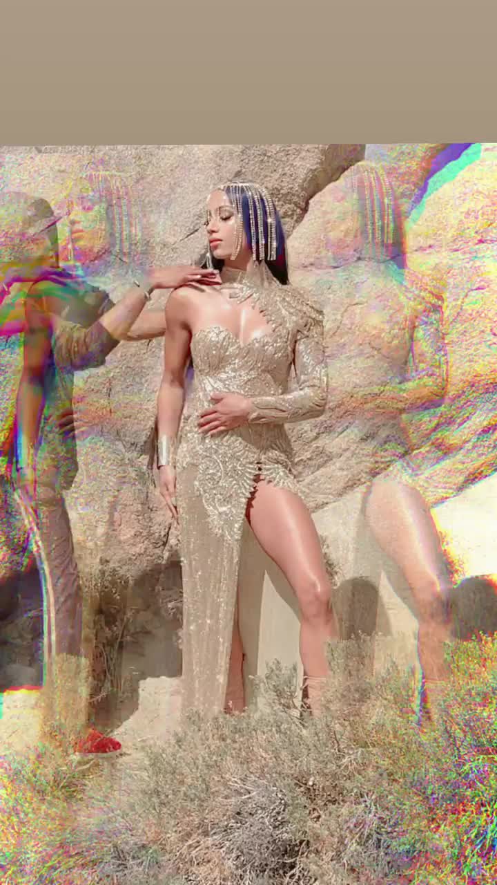 Sasha Banks’ new photoshoot | Scrolller