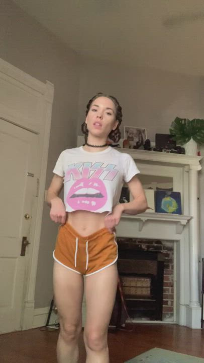 Hmmm what to do? Oh yeah I could show you my ass 😜 | Scrolller