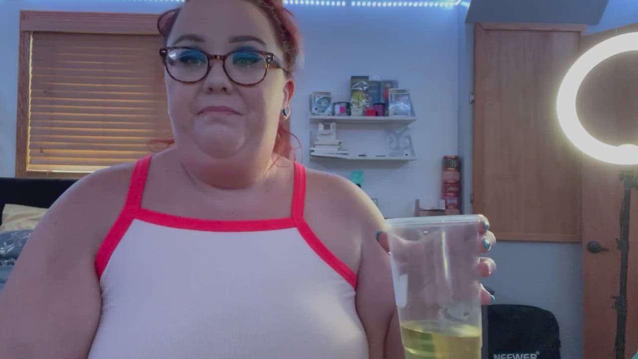 My first time tasting myself 💦😋 | Scrolller