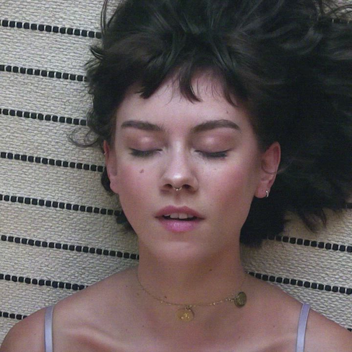 Slow zoom in on super cute amateur [motion-tracked, o-face only] | Scrolller