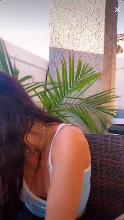 Nice lil slip in the bottom left, enjoy | Scrolller