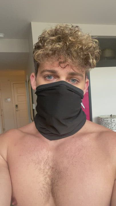 Showing the softy | Scrolller