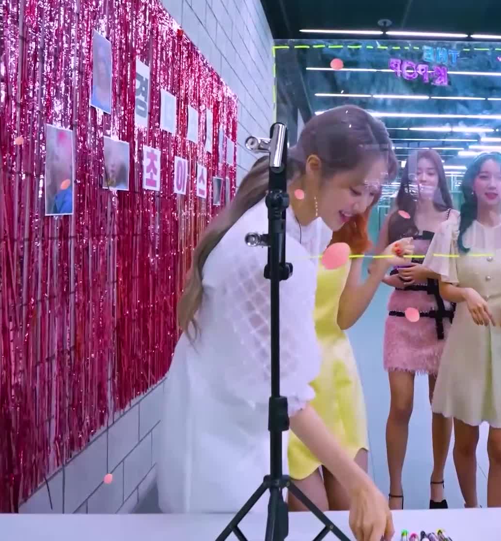 Arin Happy Dance (210521) | Scrolller