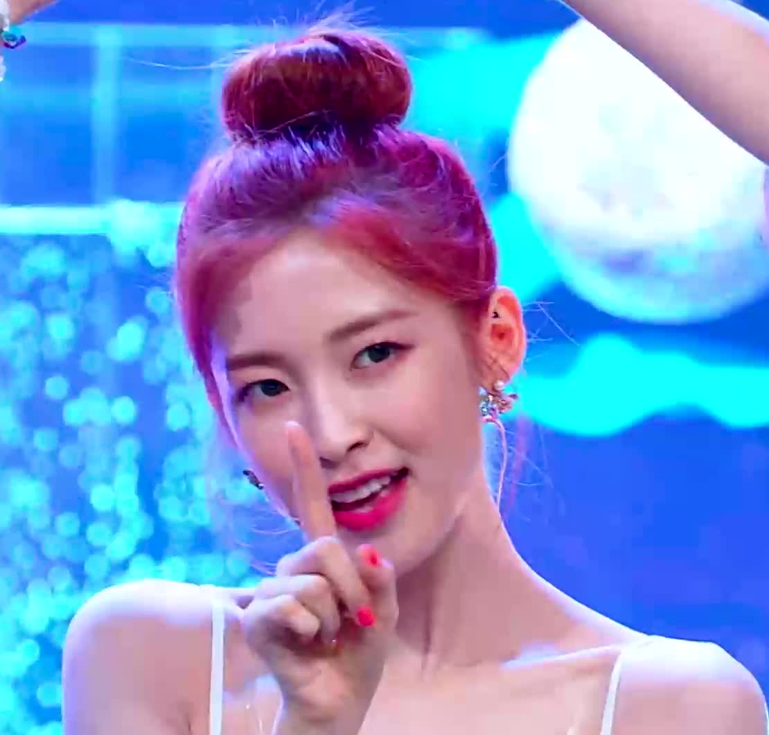 Arin (210513) | Scrolller