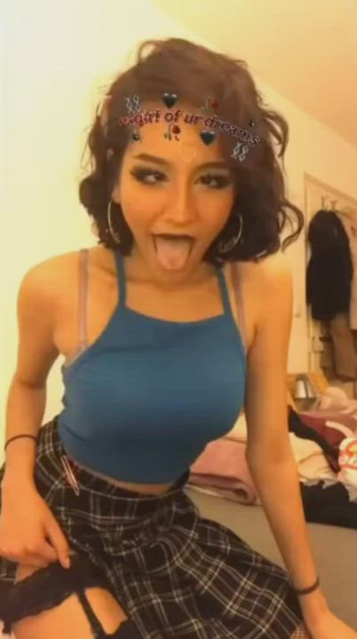 Schoolgirl 2 | Scrolller